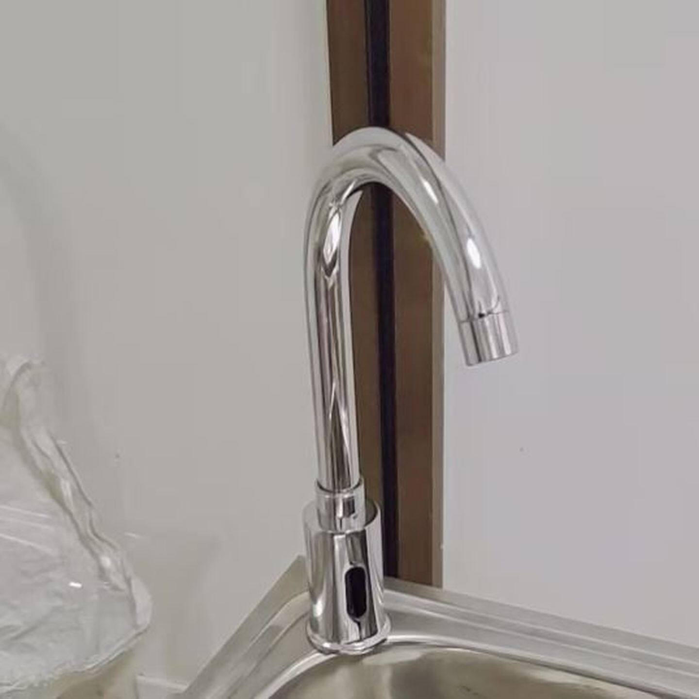 面盆洗手器感应式水龙头单冷热水家用全自动全自动智能厨房红外线