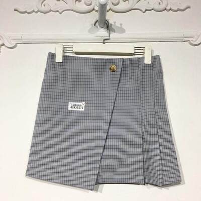 潮系列 8243S272 时尚短裙品牌女装折扣颦薪