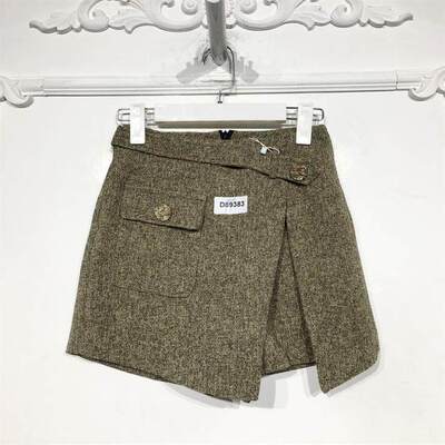 给C系列 D89383 时尚短裤品牌女装折扣颦薪