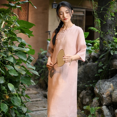 苎麻复古刺绣旗袍l连衣裙