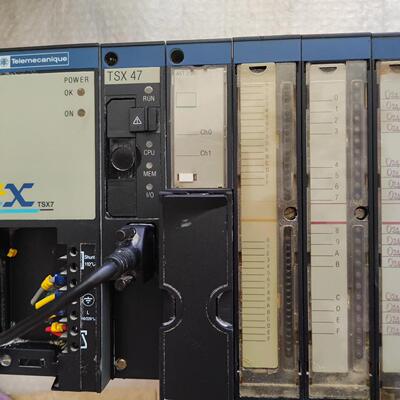 议价TSX7 TSX47 PLC工控模块 工业自动化可编程控制器维修