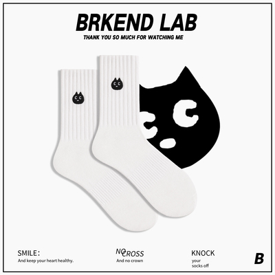 Brkend惊讶小黑猫卡通刺绣袜子可爱百搭情侣中长筒袜男女潮流长袜