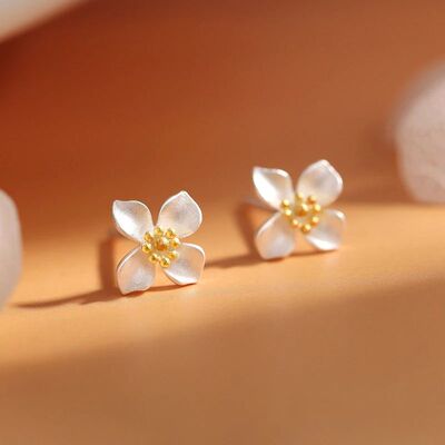 New Sterling Silver Flower Earrings eExquisite Geometric Sha