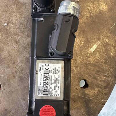 可维修库卡0.38kw电机，型号1FK7022-5AK71-1YH议价