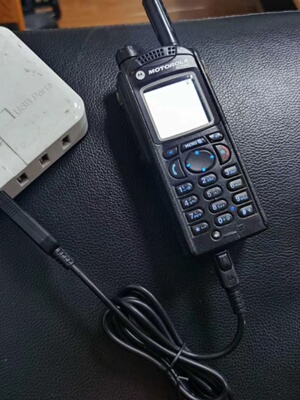 对讲机线充兼容摩托MTP850直充