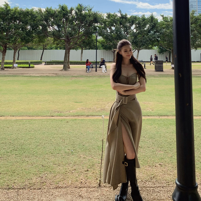 西太后秀场鱼骨内搭抹胸连衣裙