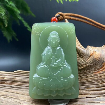 岫岩玉 析木河磨黄绿观音挂坠