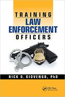 【预售】Training Law Enforcement Officers