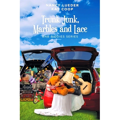 预订 Trunk Junk, Marbles and Lace: 9798887311821