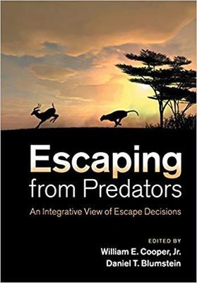 【预售】Escaping From Predators