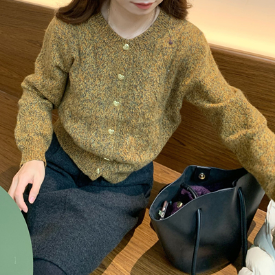 气质爱心扣杂色开衫短上衣