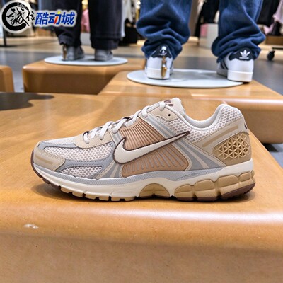 Nike耐克男子2026年冬季新款ZOOM VOMERO 5运动休闲鞋 FJ4151-103
