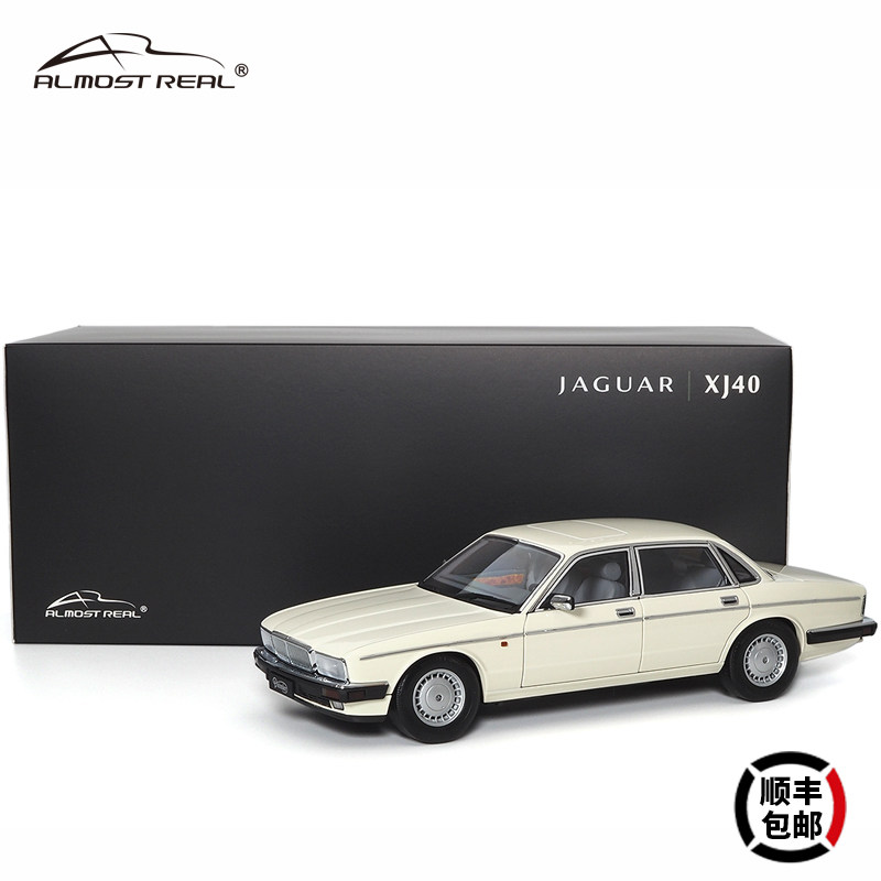 Almost Real汽车模型1:18捷豹戴姆勒XJ6（XJ40）合金全开车模白色