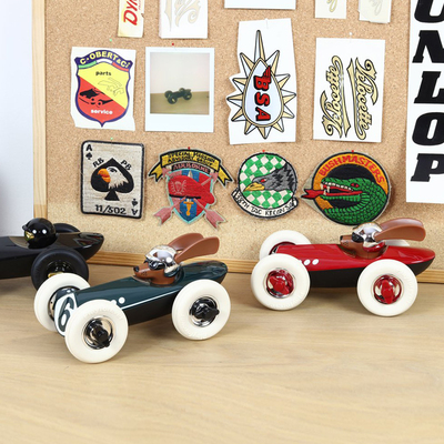 收藏级摆件玩具车Playforever