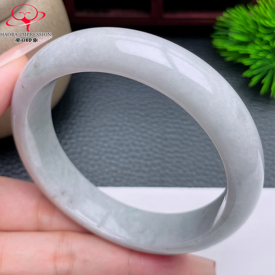 豪8印象X26005X1087翡翠手镯圈口62.5白底浅绿缅甸玉镯-有沙眼