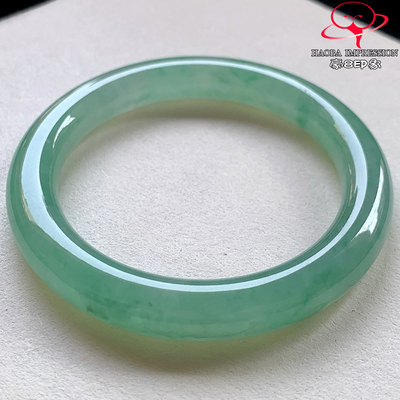 豪8印象V261000V1786翡翠圆条手镯圈口51天然冰种满甜绿玉手镯a货