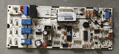 奥克斯风管机主板DYG-3H-3F01-TMP86(10A)-C2 SX-FGJ-SN3F-TMP86