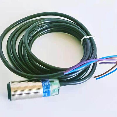 议价施耐德优化型接近感测器XS218BLPAL2C全新原装正品现货