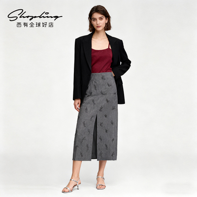 BC/Brunello Cucinelli 秋冬新款女士中长款钉珠修身半身裙银泰