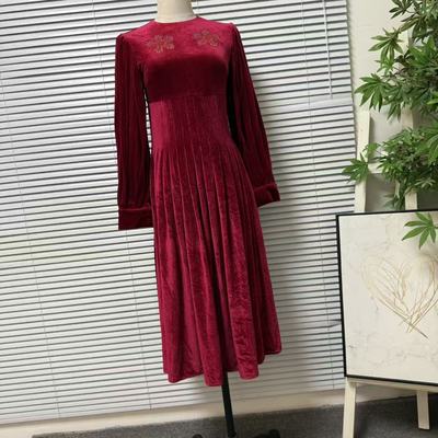 1215-8优雅丝绒长袖连衣裙女红色刺绣收腰长裙婚宴礼服气质裙