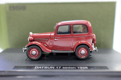 EBBRO老爷车1/43Datsun模型摆件