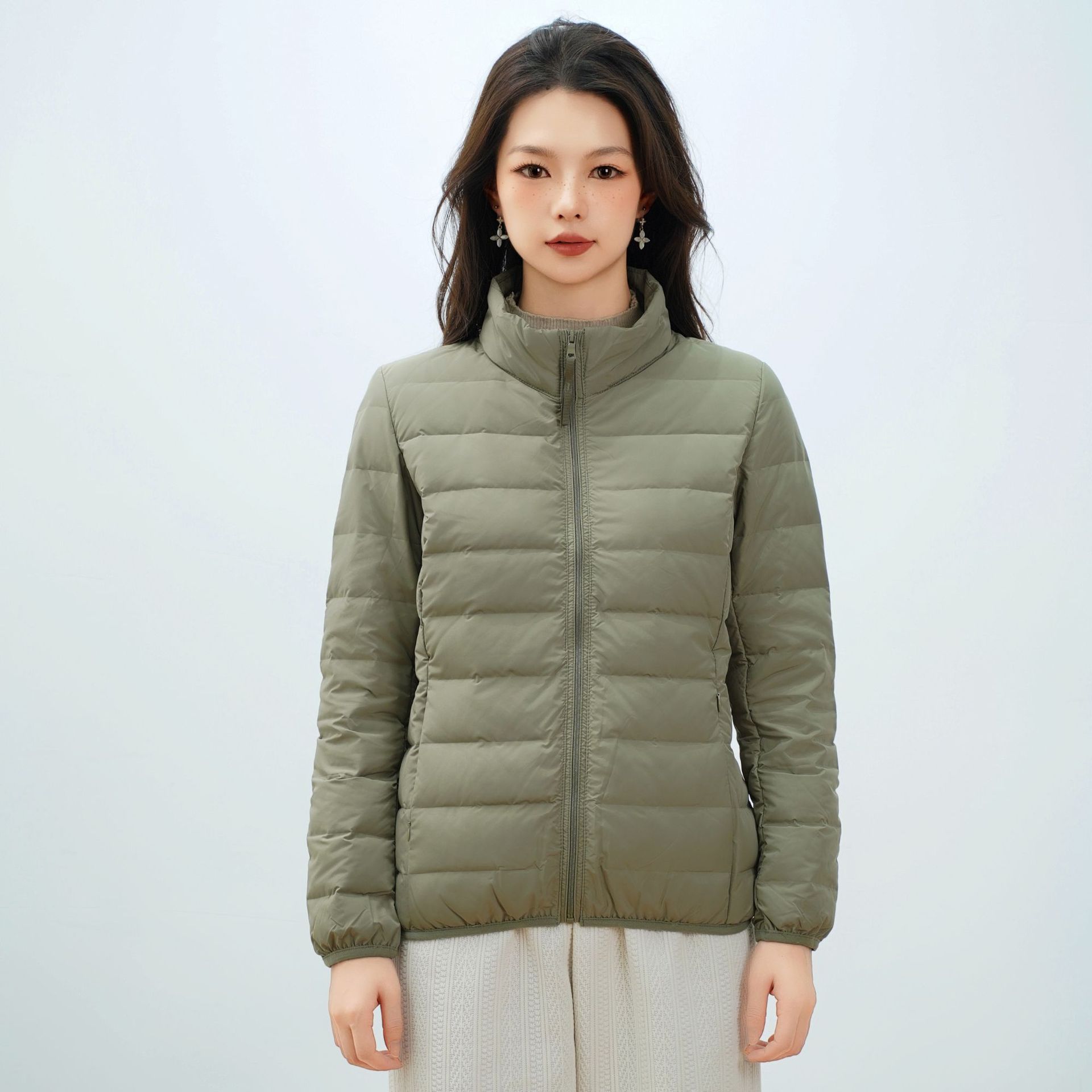 唯品会特卖断码清仓特价处理轻薄白鸭绒羽绒服女装品牌正品春秋