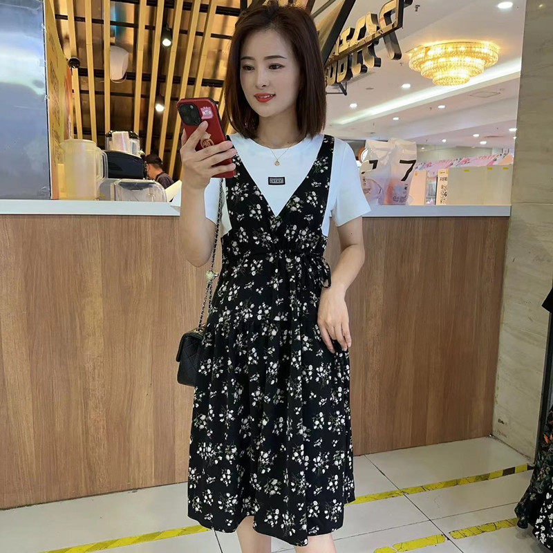 假两件碎花洋装女夏新款2026小个子大尺码收腰显瘦遮肚子减龄裙子