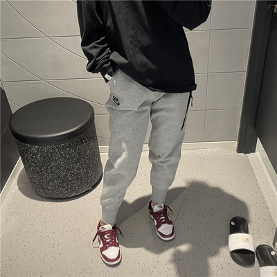 女子耐克修身运动长裤