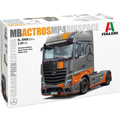 ITALERI奔驰MP4拖头拼装模型