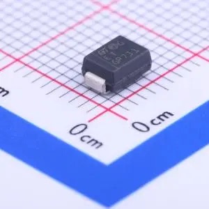 SM6T33A SMB(DO-214AA) 单向TVS 28.2V截止 峰值浪涌电流：68A@8/