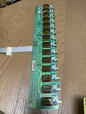 LCD-40G100A高压板RUNTKA648WJQZJSI-401401B