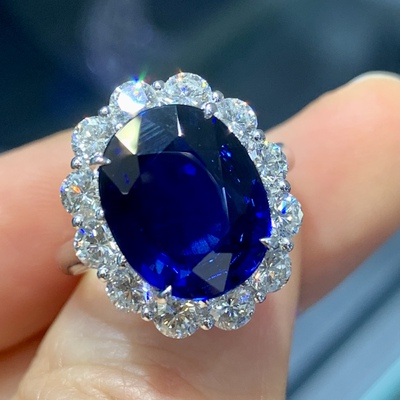 47600的5.5克拉18k白金皇家蓝蓝宝石钻石戒指AIGS证书1.6克拉钻石