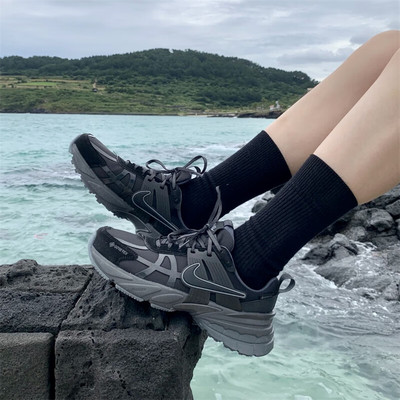 NIKE V2K RUN GTX 女士户外防滑防水耐磨跑步鞋 FZ2622-001-004