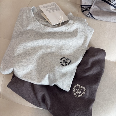 2026新款卡通刺绣秋冬百搭加厚磨毛棉纯色宽松圆领长袖T恤上衣