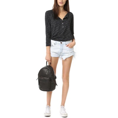 清仓 一件4折 两件2.8折 不退不换 One Teaspoon浅蓝色牛仔短热裤