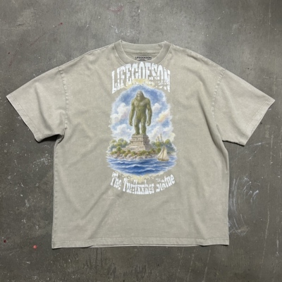 草皮野人雕像蜡染短袖