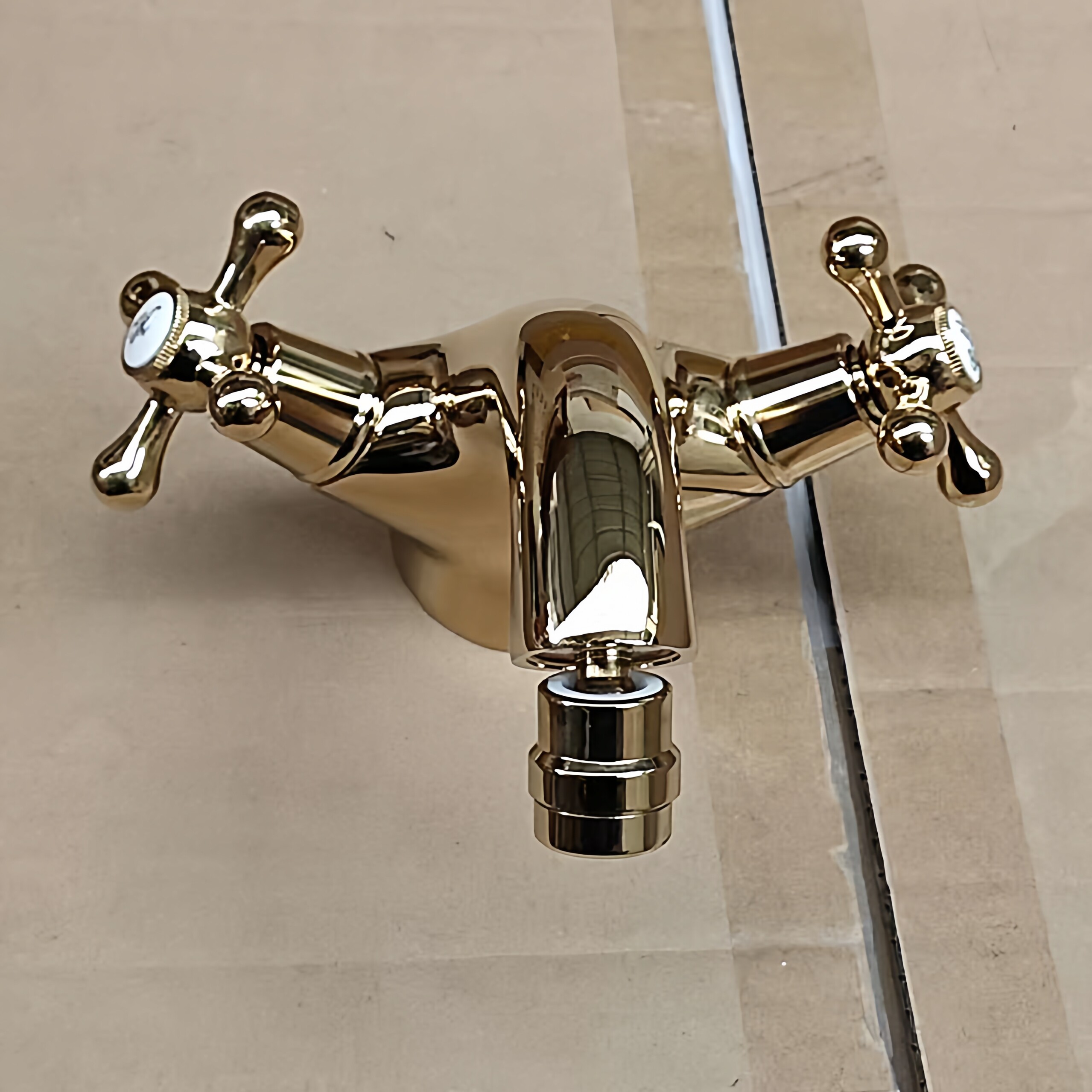 全铜金色冲洗器妇洗器龙头净身器马桶净身盆龙头单把单孔冷热龙头
