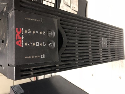 二手APC SURT3000UXICH UPS 不间断电源外接192v电池-16节电池