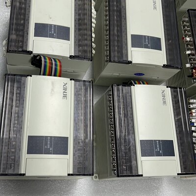 议价信捷PLC XD-E16X16YR，几乎，成色如图。可维修