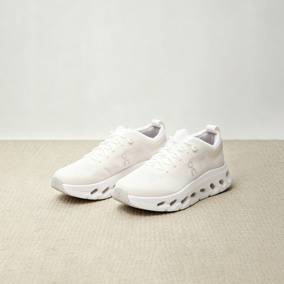 On昂跑明星联名款缓震运动鞋