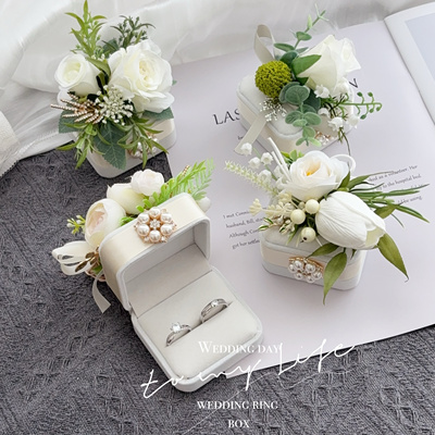 婚礼戒指盒森系紫色结婚对戒盒情侣原创创意首饰盒仿真花朵高级感