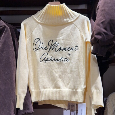 ONE MOMENT正品淡黄色美式复古字母印花圆领套头毛衣女针织上衣