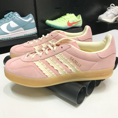 阿迪达斯女鞋休闲板鞋运动鞋