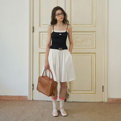 温柔韩版chic短款大摆白色半身裙