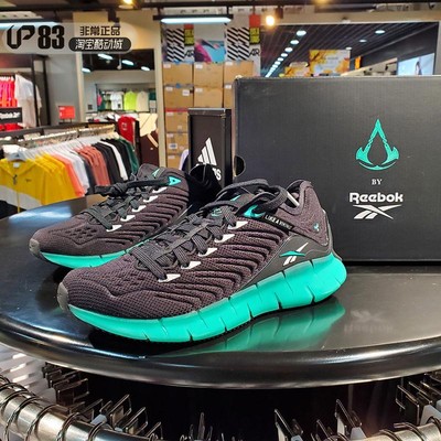 Reebok刺客信条跑步鞋