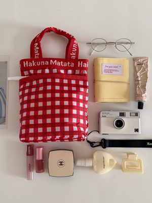 Hakuna Matata 防水尼龙面料三明治手提包 手拎小手提