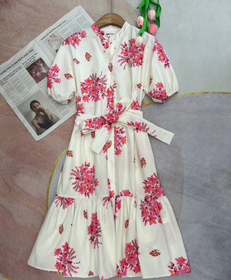 2026新款法式碎花连衣裙气质名媛女神范高级感文艺收腰裙夏