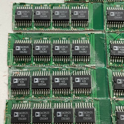 议价DAC8420F 贴片 带板子 原字36个