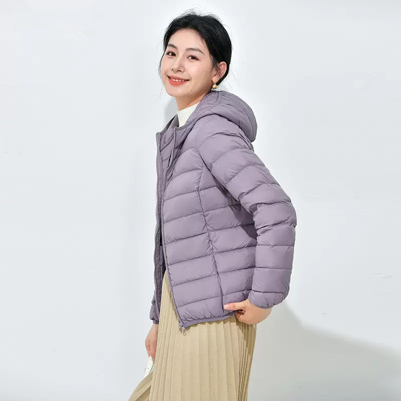 【伊晨】2026年冬平湖轻薄休闲连帽羽绒服女简约短款韩版时尚女款