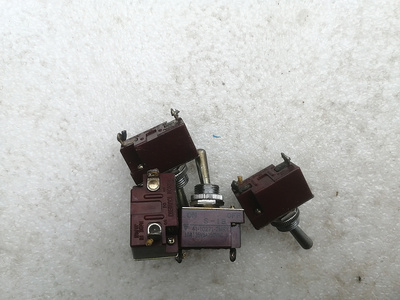 日本原装NKK钮子开关250V5A